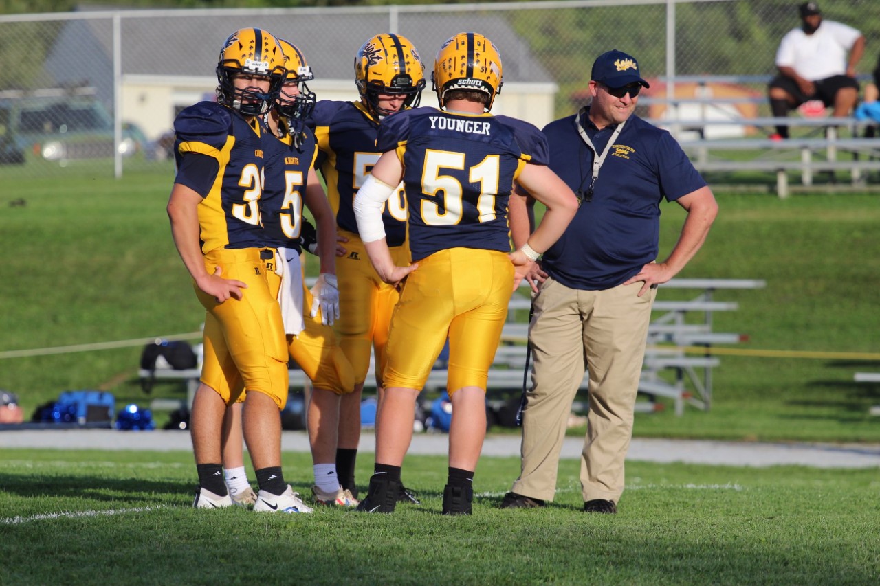 Eisenhower hope to finish undefeated regular season | News, Sports ...